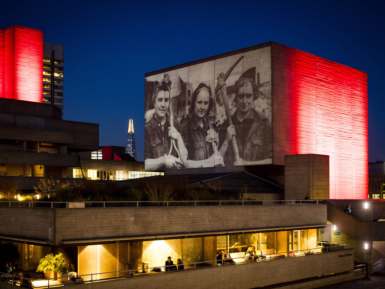 Light Up The Ladies Bridge – Totally Thames | Thames Festival Trust